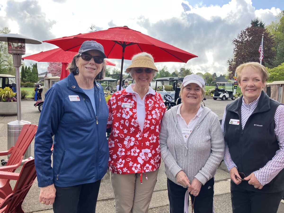 Photo Gallery – Charbonneau Ladies Niners